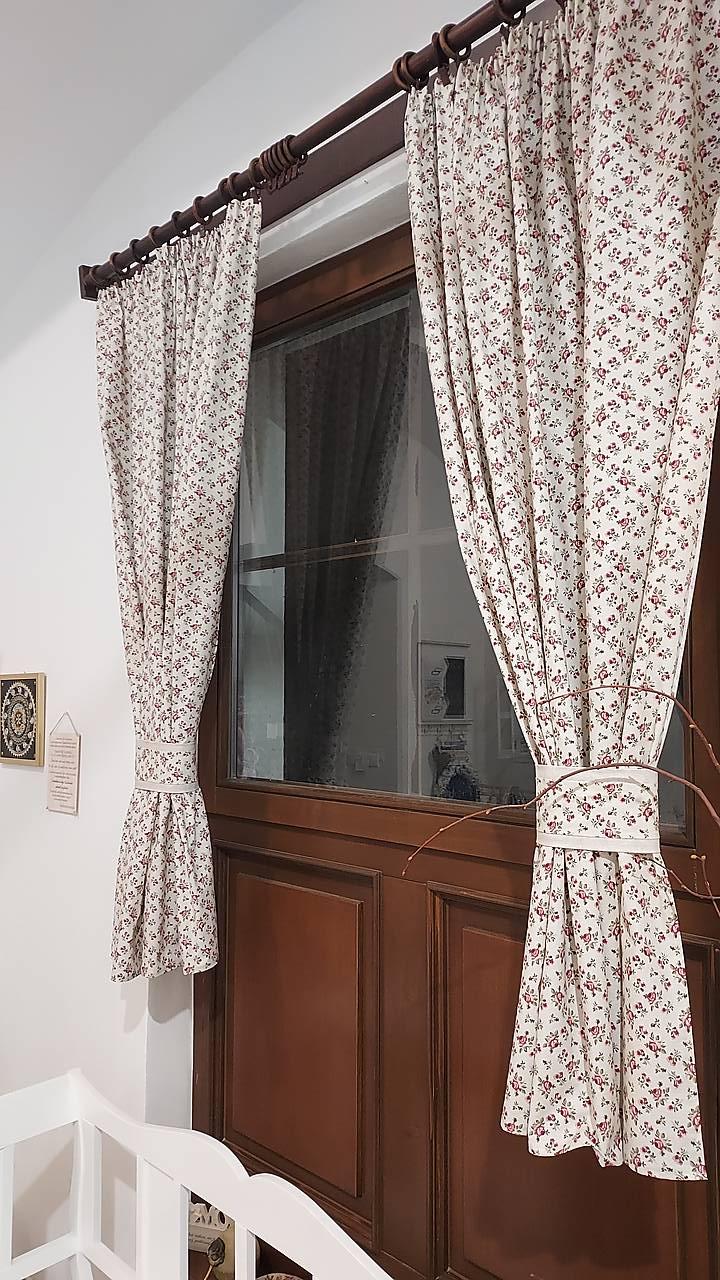 Závesy anglická ružička na béžovej / CreativeByMaya - SAShE.sk
