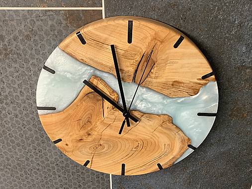 Epoxidove nástenné hodiny- čerešnové drevo a epoxid / epoxy_home_design ...