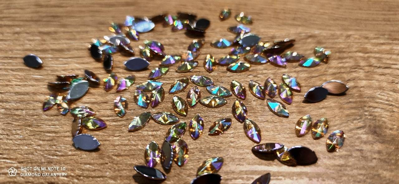 Ozdobné kamienky 5 x 10 mm - Ihlan (Light Topaz AB) / diamond_galantery ...