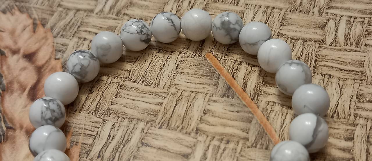 Howlit/Magnezit náramok z prírodných liečivých kameňov/minerálov ...