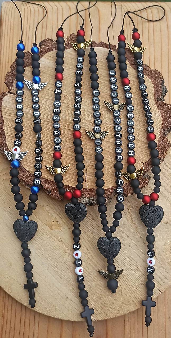 Prívesok alebo amulet do auta na želanie s textom menom alebo dátumom ...