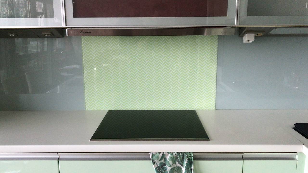 Sklenená zástena za sporák - Geometria / SklenenaZastena - SAShE.sk ...