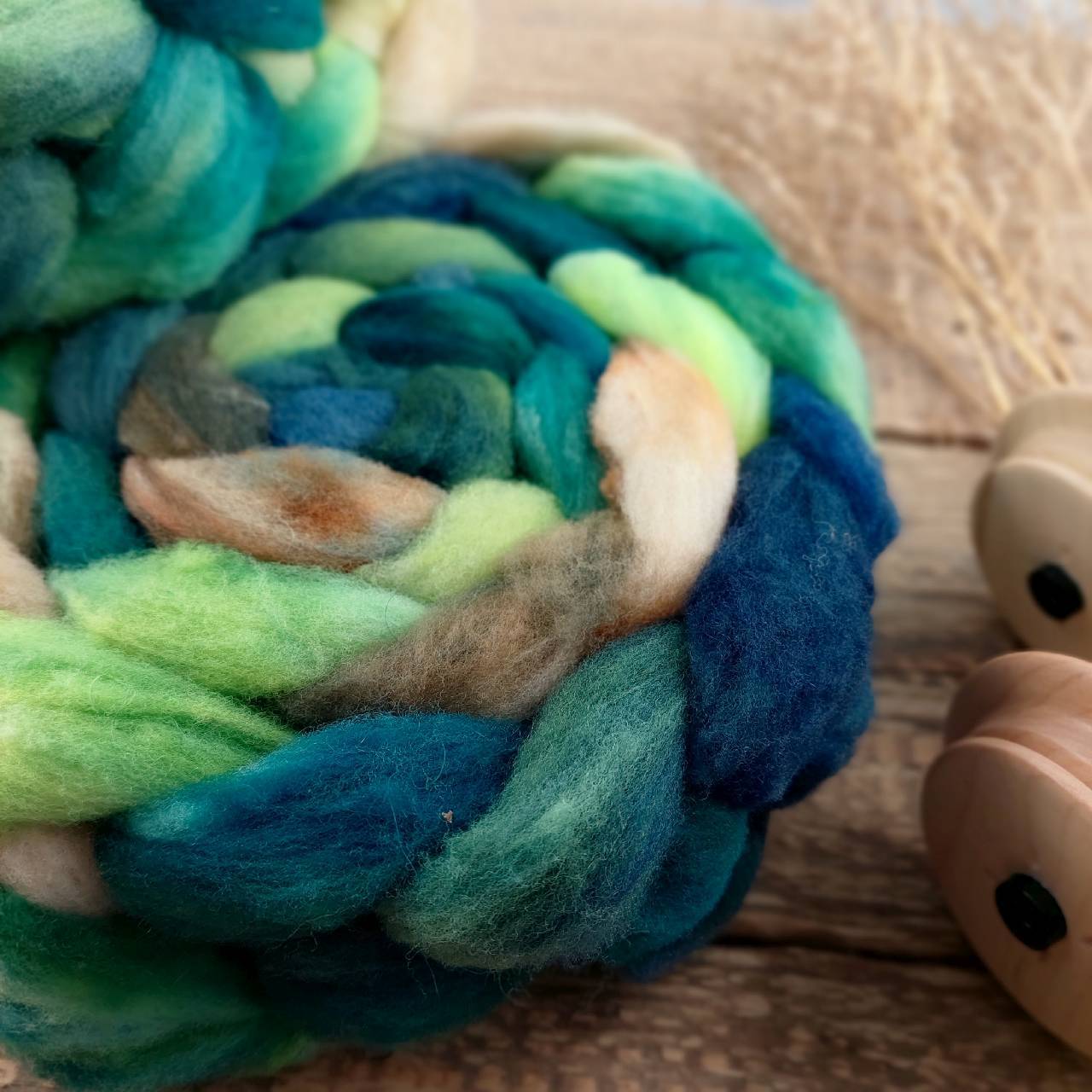 Zelená / modrá / hnedá - slovenský merino česanec / Woolento - SAShE.sk