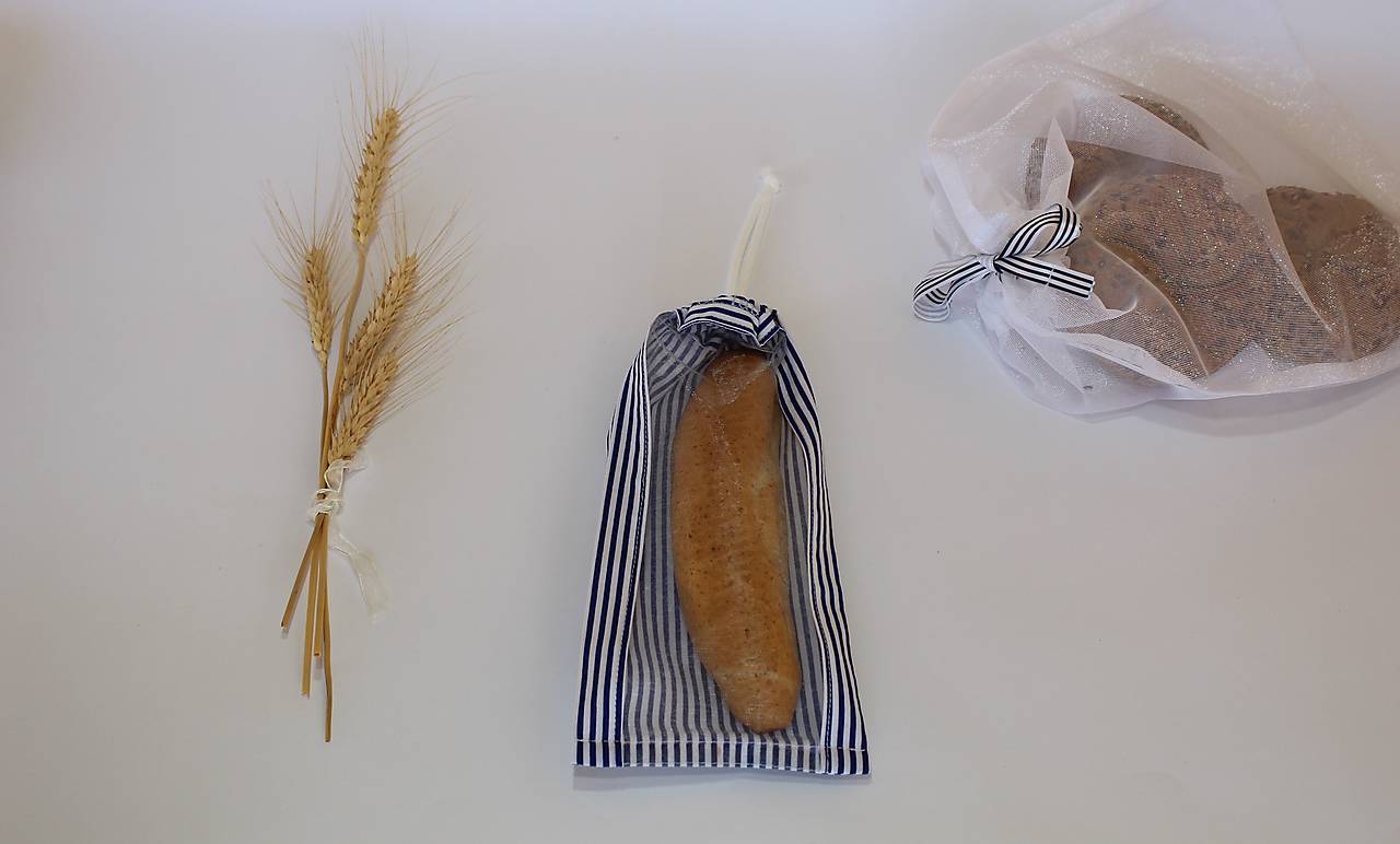 Vrecúško na chlieb a pečivo - modré pásikové (Vrecúško na rožtek ...