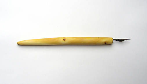 Drevené kaligrafické pierko - hlošinové / wlkr - SAShE.sk