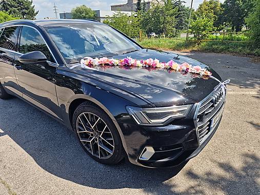 Kvetinovy pás na svadobne auto / Cheftin - SAShE.sk