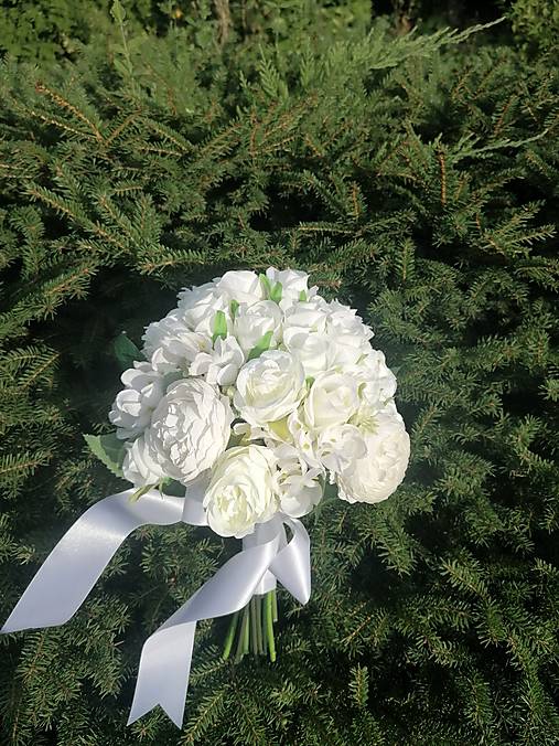 Svadobná kytica..biela neha / luccydesign - SAShE.sk