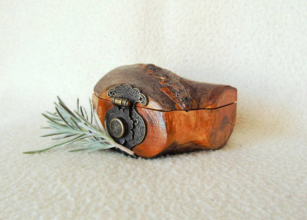 Drevená krabička na prsteň Čarovné polienko / Kamko.Kamka - SAShE.sk