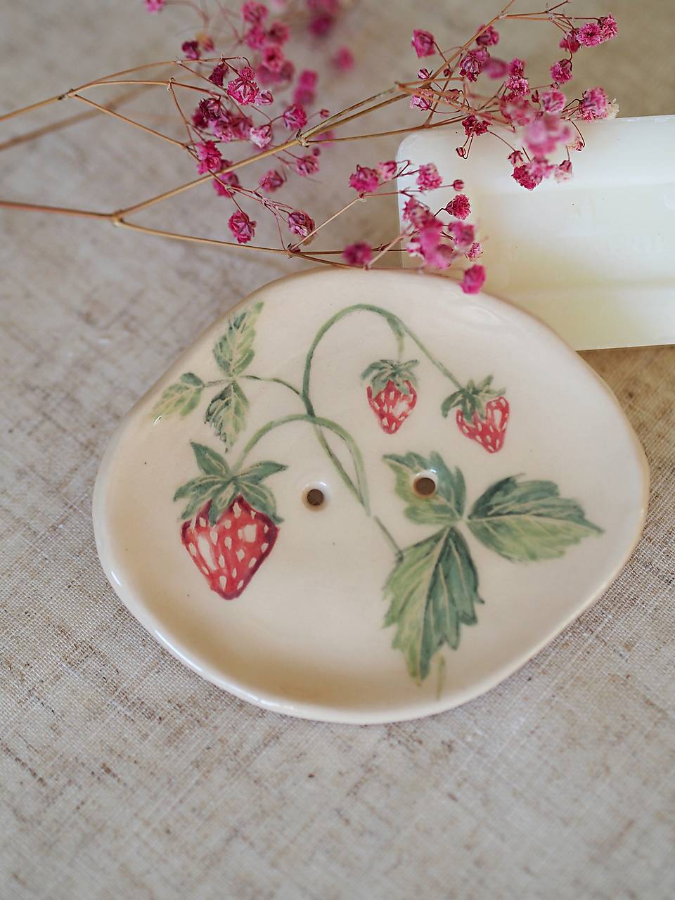 Mydelnička Lesná jahôdka / MayaFactory - SAShE.sk