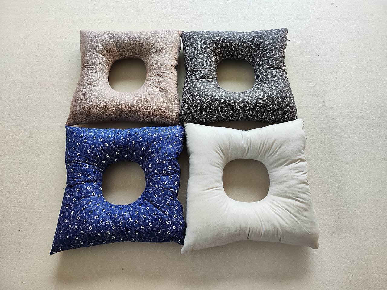 Vankúš polštář na hemoroidy/ zlatú žilu/rektálny/ popôrodný / hemeroidy ...