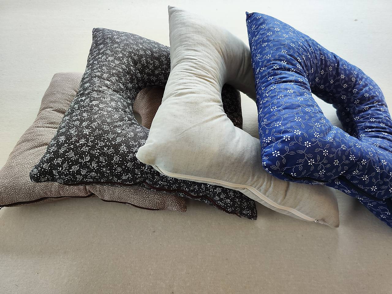 Vankúš polštář na hemoroidy/ zlatú žilu/rektálny/ popôrodný / hemeroidy ...