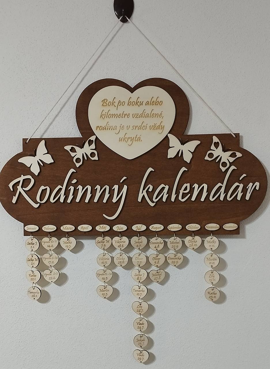 Rodinný kalendár / WoodArt1 - SAShE.sk
