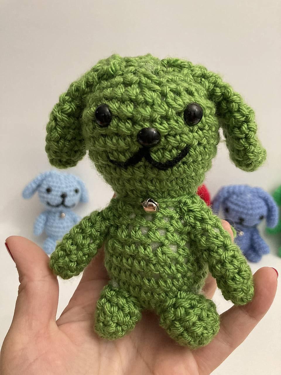 Háčkovaní psíkovia- jednofarební / magda-mi - SAShE.sk