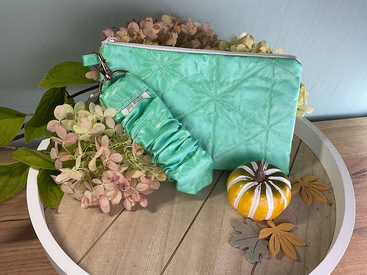 Brocat Luxe set II – mini peňaženka & scrunchie pútko (Mit Wave ...